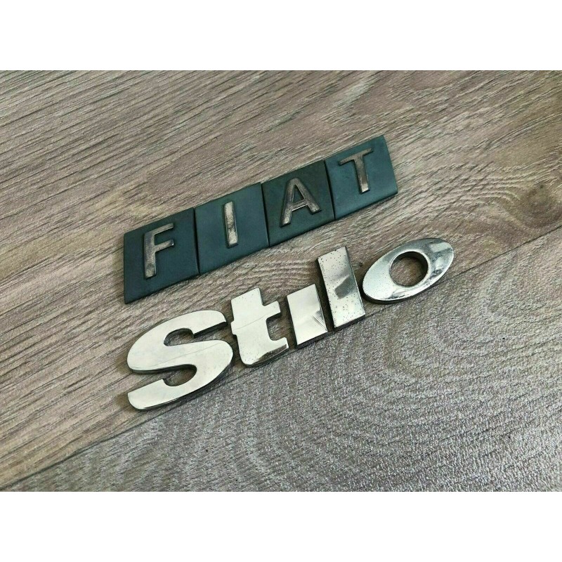 Monogrammes insignes logos badges emblèmes sigles FIAT STILO