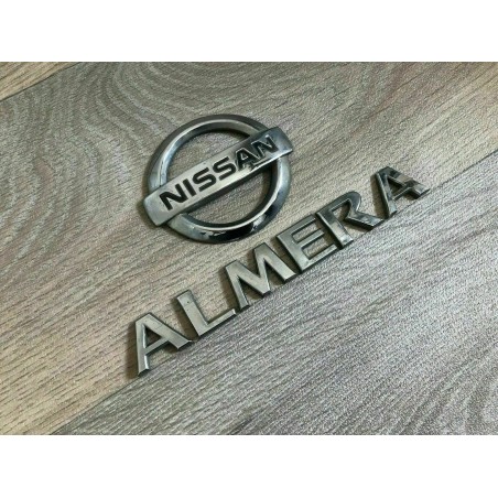 Monogrammes insignes logos badges emblèmes sigles NISSAN ALMERA