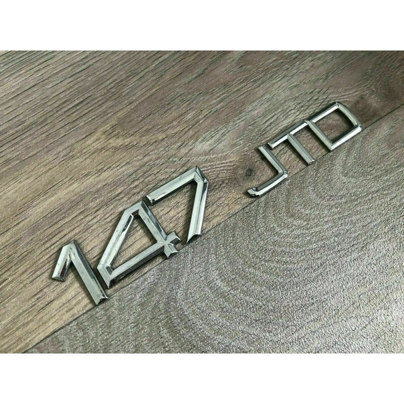Monogrammes insignes logos badges emblèmes sigles ALFA-ROMÉO 147 JTD